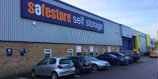 Self Storage Luton | Lowest Price Guarantee | Safestore