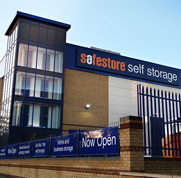 Self Storage Units near Richmond, South West London - Safestore