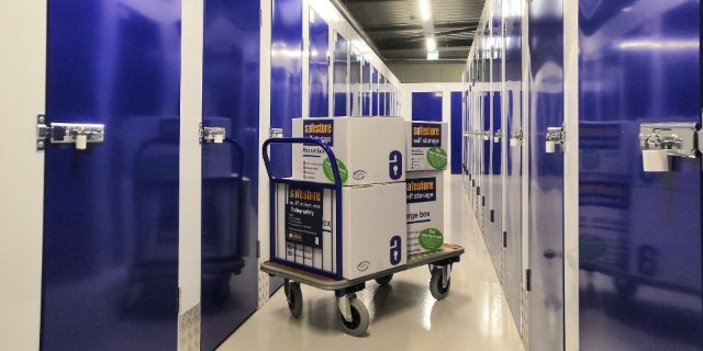 Self Storage Leeds York Road | Lowest Price Guarantee | Safestore